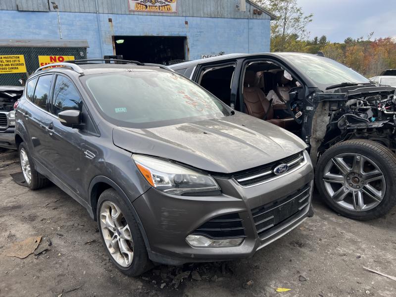 FORD ESCAPE 2013-2016 Titanium, w/o automatic park Bumper Assembly ...